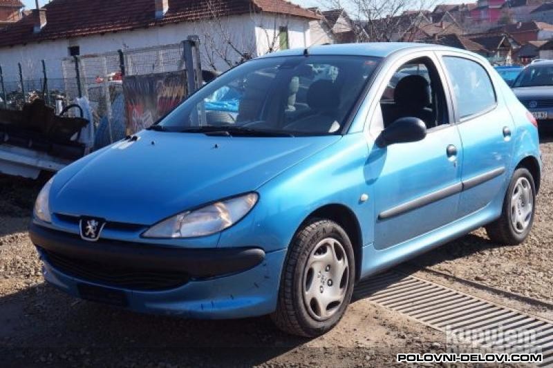 Peugeot 206 Kompletan Auto U Delovima