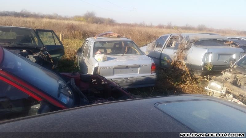 Opel Kadett Komplet Za Delove Kompletan Auto U Delovima