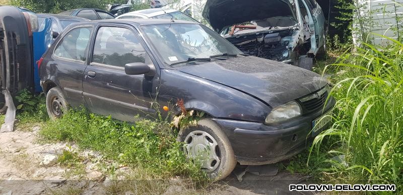 Mazda 121 Kompletan Auto U Delovima