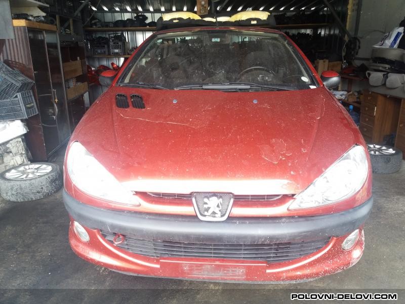 Peugeot 206 CC 2.0b Crvena Kompletan Auto U Delovima