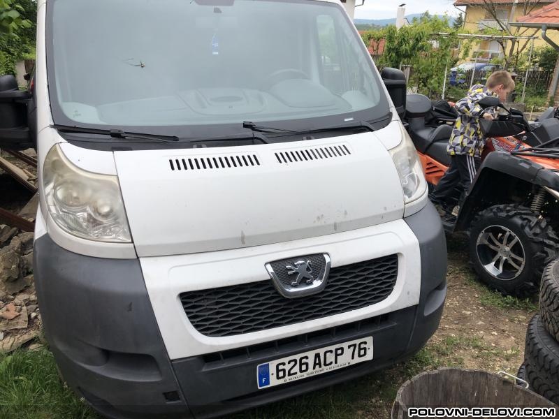 Peugeot Boxer 2.2 Enterijer