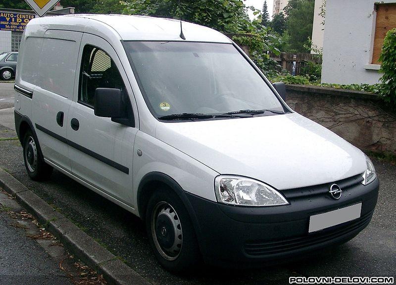 Opel Combo Desno Krilo Karoserija