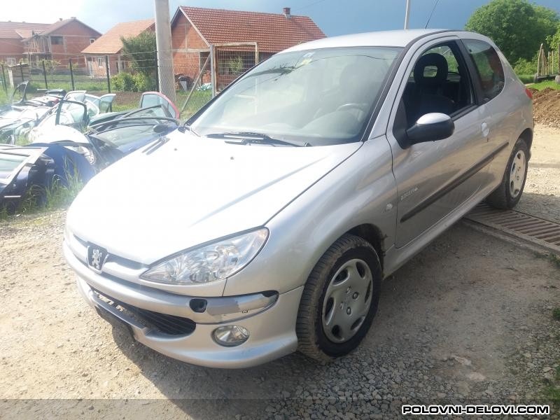 Peugeot 206 1.1b 3vr Siva Kompletan Auto U Delovima