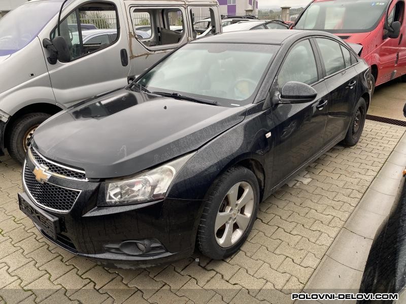Chevrolet Cruze Kompletan Auto U Delovima