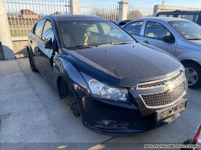 Chevrolet Cruze Kompletan Auto U Delovima