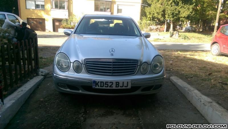 Mercedes E 200 W211 Delovi Smederev Kompletan Auto U Delovima