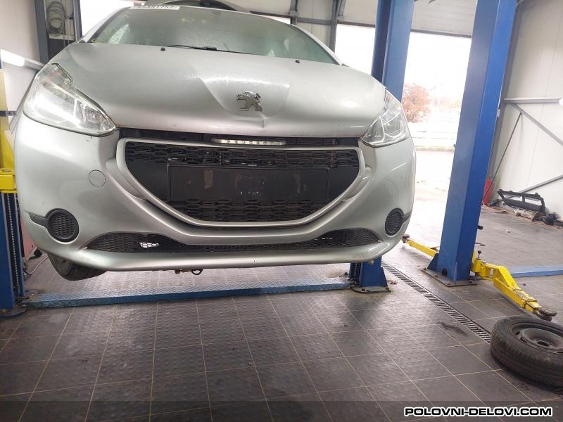 Peugeot 208 1.4ehdi Kompletan Auto U Delovima