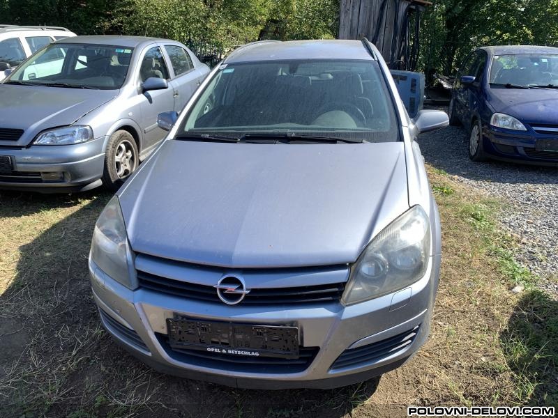 Opel Astra H Prednji Branik Karoserija