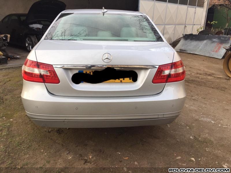 Mercedes E 200 E200 E220 Kompletan Auto U Delovima