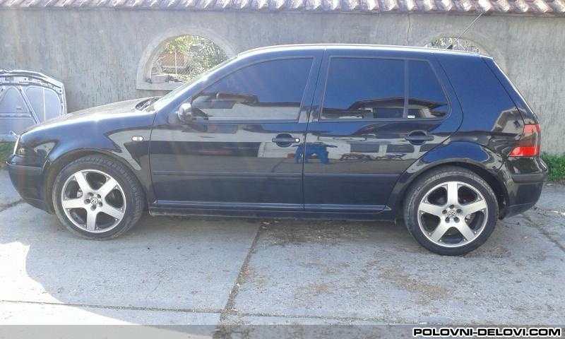 Volkswagen Golf 4 Kompletan Auto U Delovima