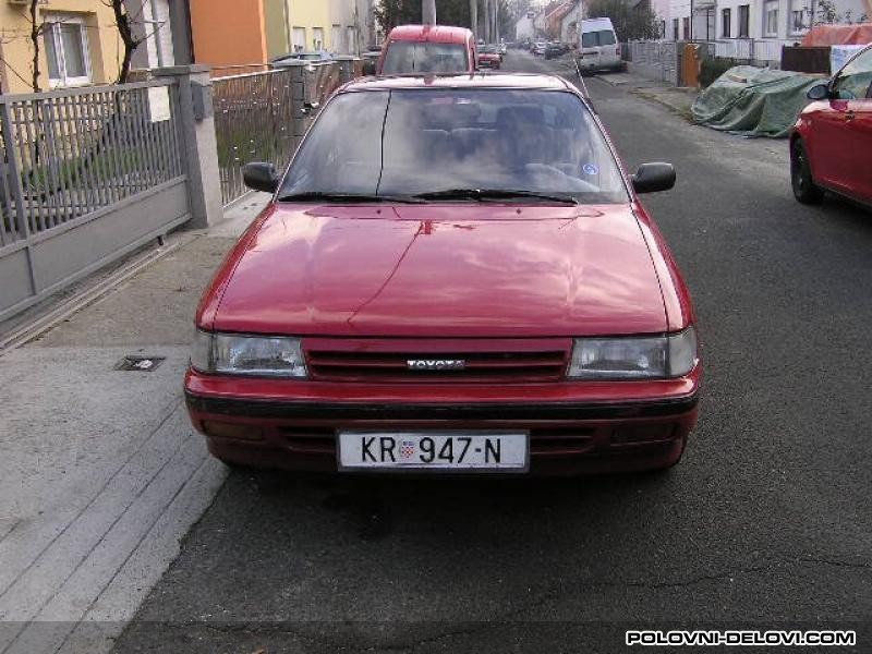 Toyota Carina Kompletan Auto U Delovima