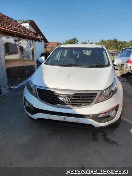 Kia Sportage Kompletan Auto U Delovima