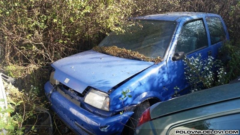 Fiat Cinquecento Polovni Delovi Kompletan Auto U Delovima