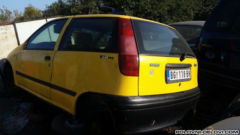 Fiat Punto PUNTO 1 2 Kompletan Auto U Delovima