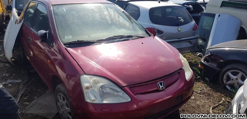 Honda Civic Kompletan Auto U Delovima