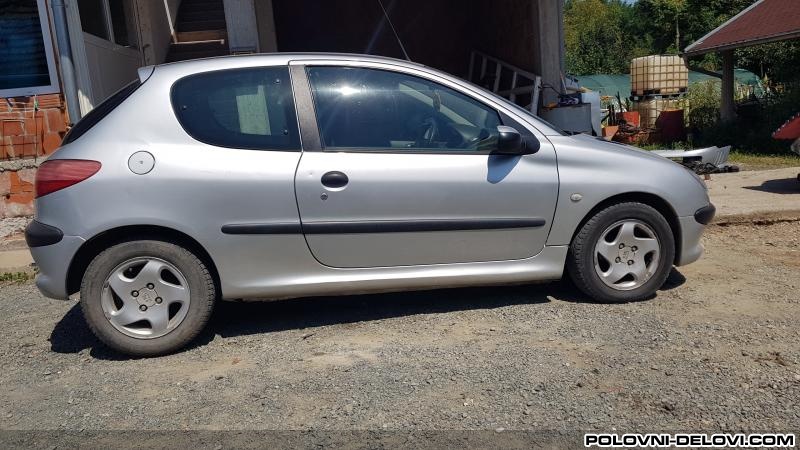 Peugeot 206 1.9 Kompletan Auto U Delovima