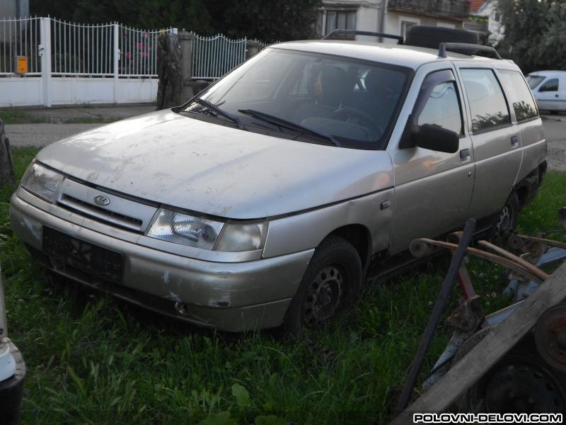 Lada 110 U Delovima Enterijer