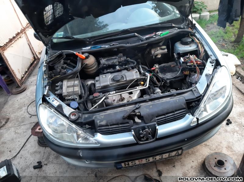 Peugeot 206 Kompletan Auto U Delovima