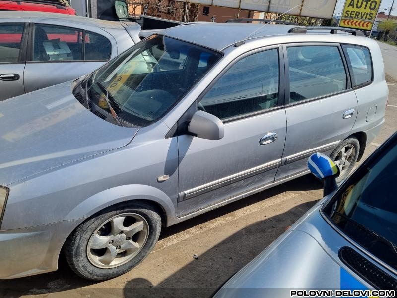 Kia Carens 2.0 C R D I Kompletan Auto U Delovima