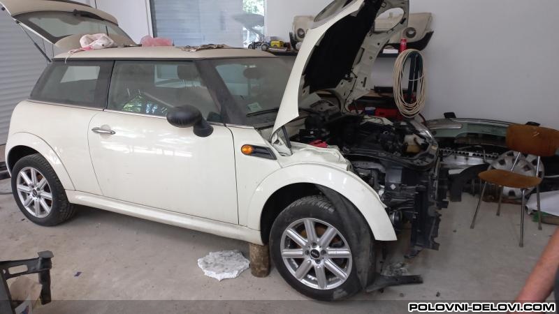 Mini Cooper Kompletan Auto U Delovima