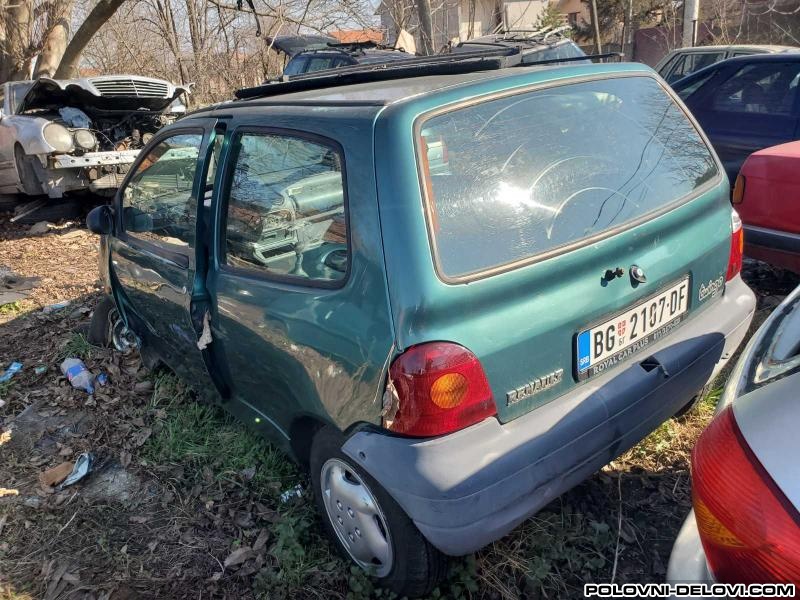 Renault Clio Razni Delovi