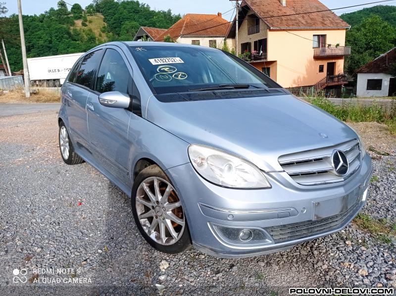 Mercedes B 180 .B 200 Cdi Kompletan Auto U Delovima