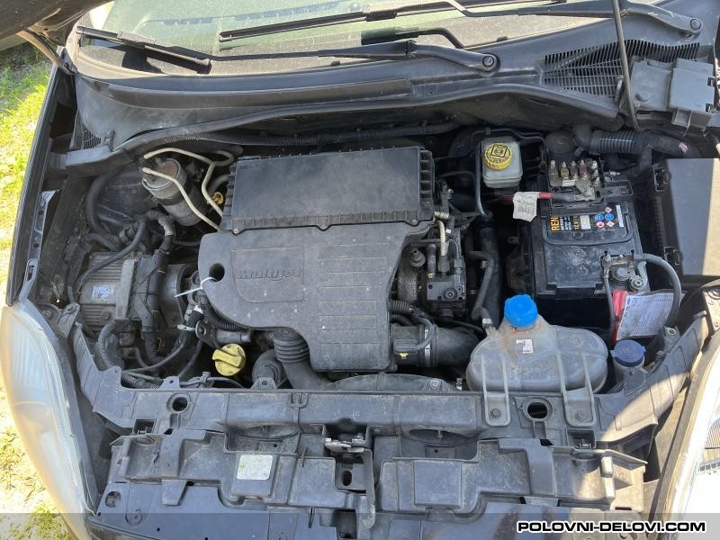 Fiat Grande Punto Kompletan Motor Motor I Delovi Motora