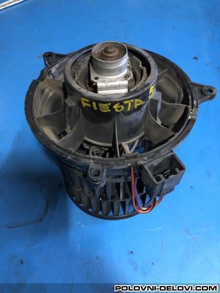 Ford Fiesta Ventilator U Kabini Kompletan Auto U Delovima