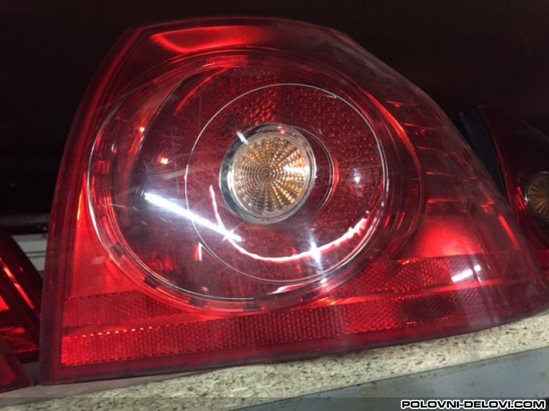 Volkswagen Golf 5 STOP LAMPA Svetla I Signalizacija