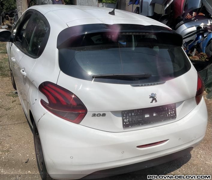 Peugeot 208 Svetla I Signalizacija