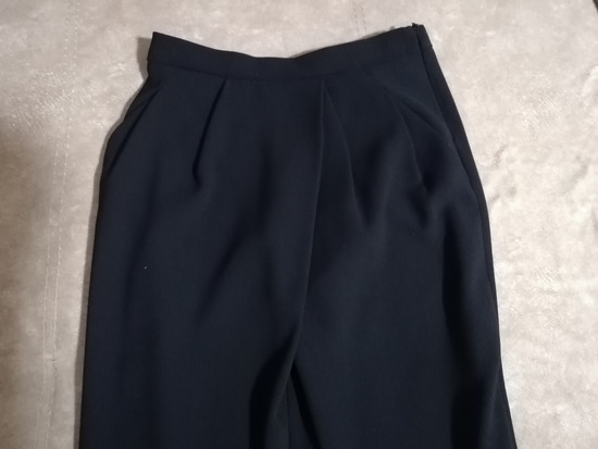 ZARA elegantne pantalone xs