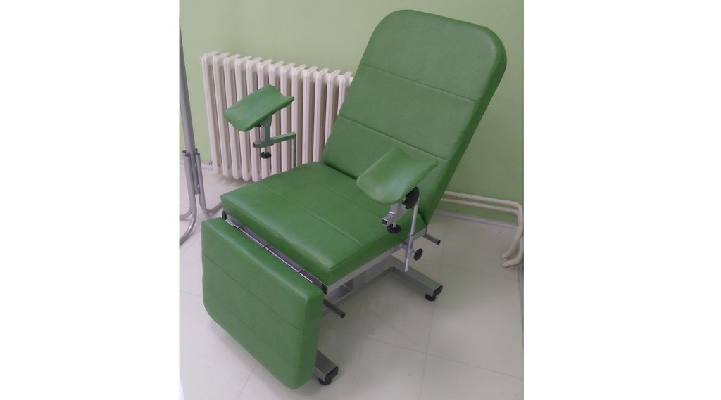 Mehanička stolica za vađenje krvi