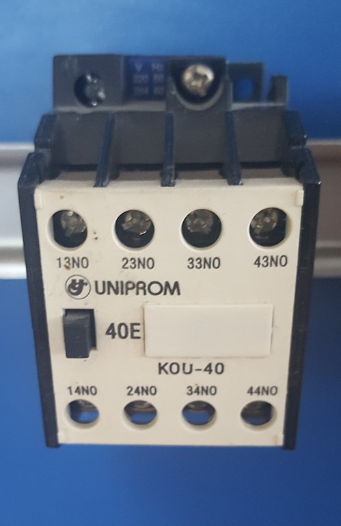 KONTAKTOR POMOCNI KOU-40 220V AC