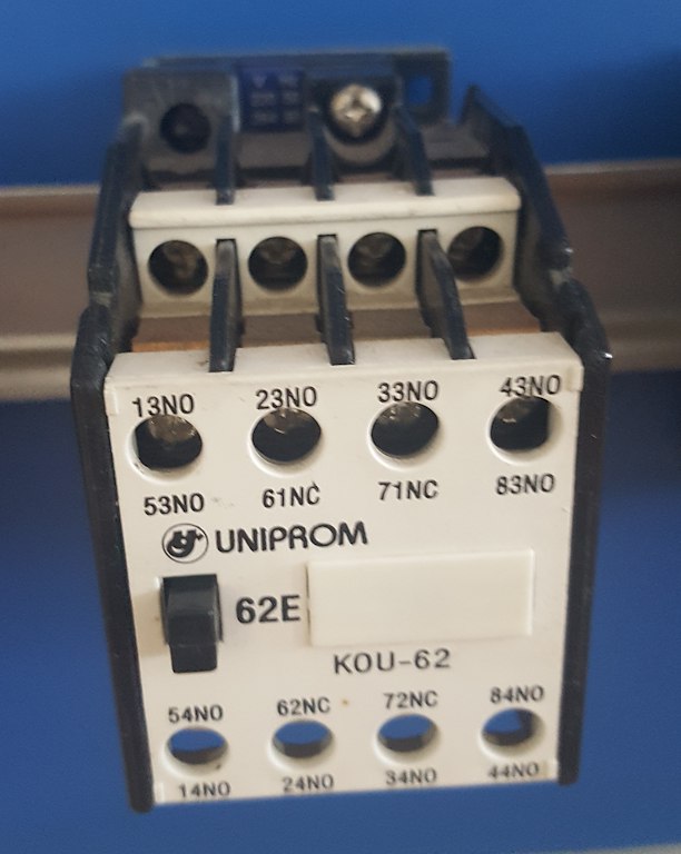 KONTAKTOR POMOCNI KOU-62 220V AC