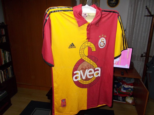 Galatasaray - Adidas dres iz 2005 godine - M velicina