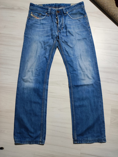 DIESEL farmerke vel. 32 - kao nove