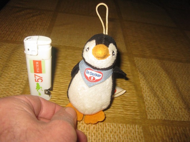 Pingvin plišani Dr. Oetker