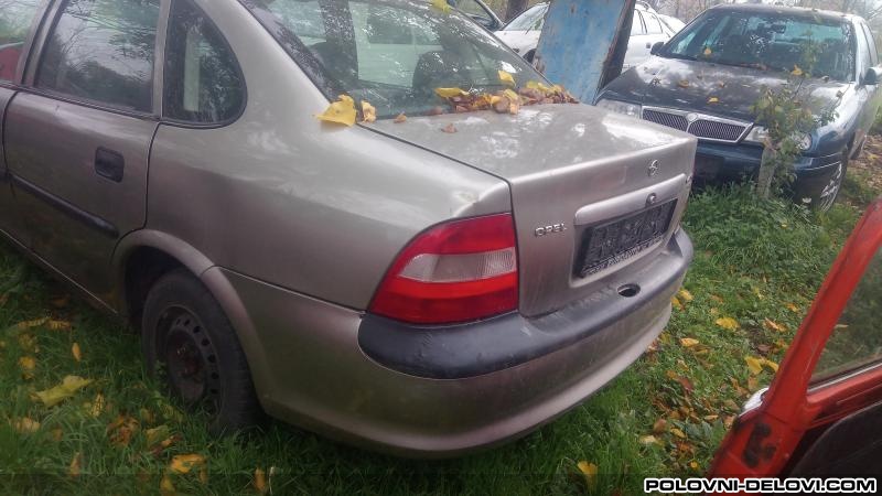 Opel Vectra Kompletan Auto U Delovima