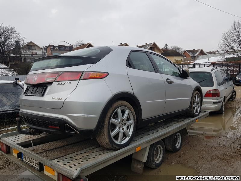 Honda Civic 2.2 Kompletan Auto U Delovima