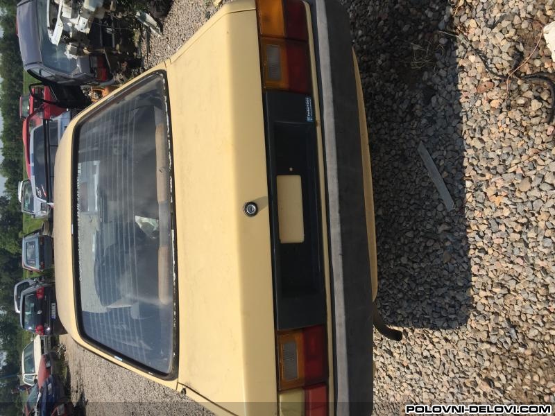 Audi 80 Kompletan Auto U Delovima