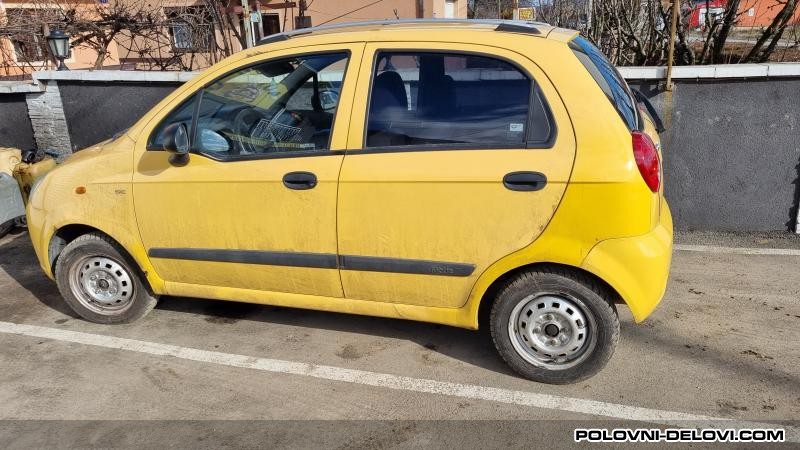 Chevrolet Spark 800 Kompletan Auto U Delovima