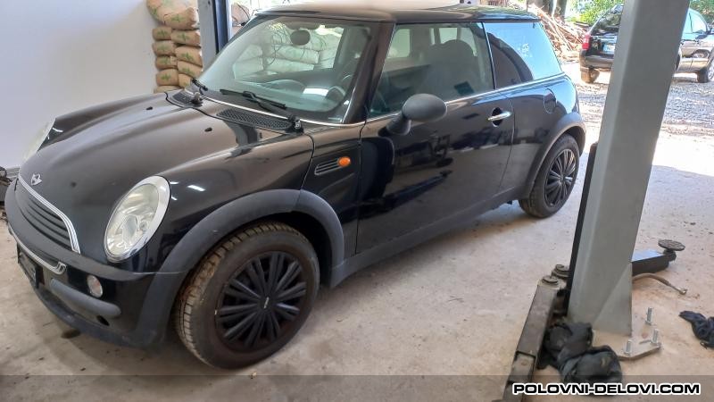 Mini Cooper Kompletan Auto U Delovima