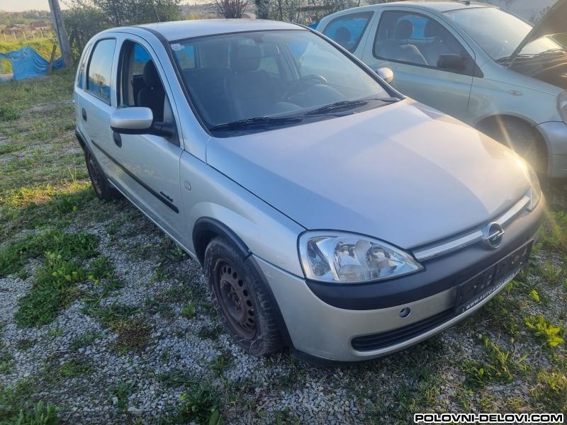 Opel Corsa C 1.0b Kompletan Auto U Delovima