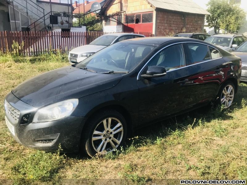 Volvo S60 Kompletan Auto U Delovima