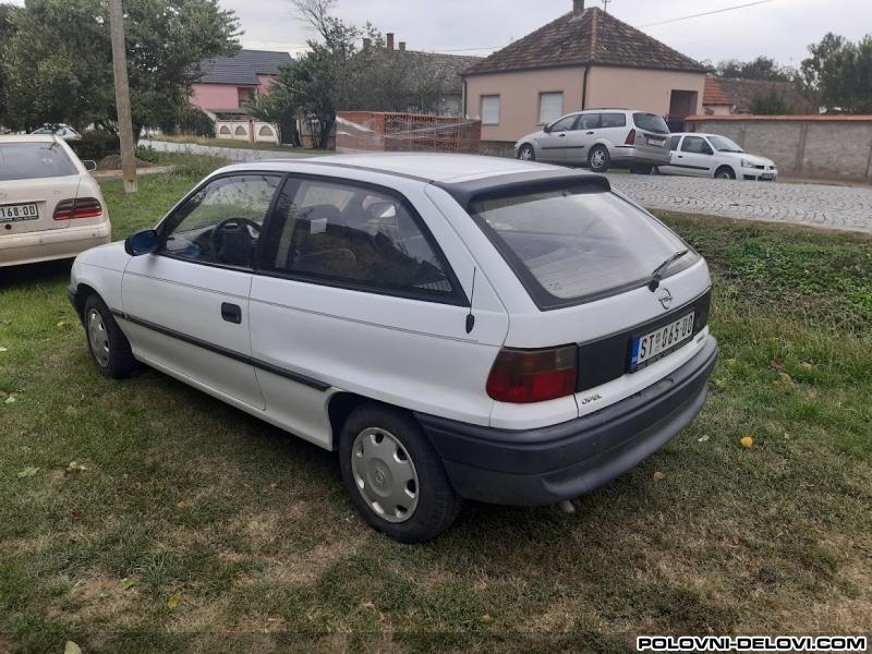 Opel Astra Kompletan Auto U Delovima