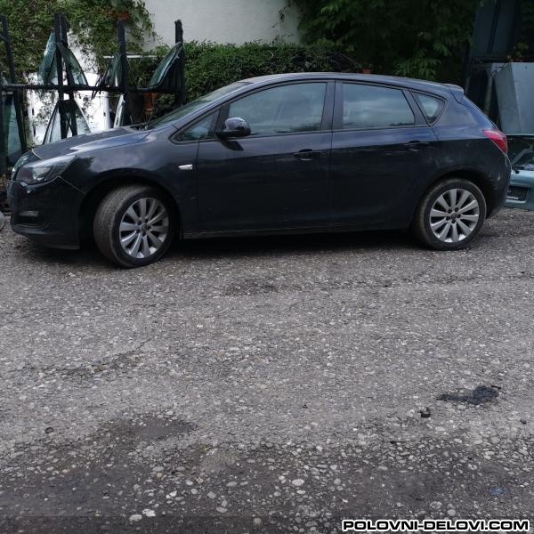 Opel Astra J 1.4 Xer Kompletan Auto U Delovima