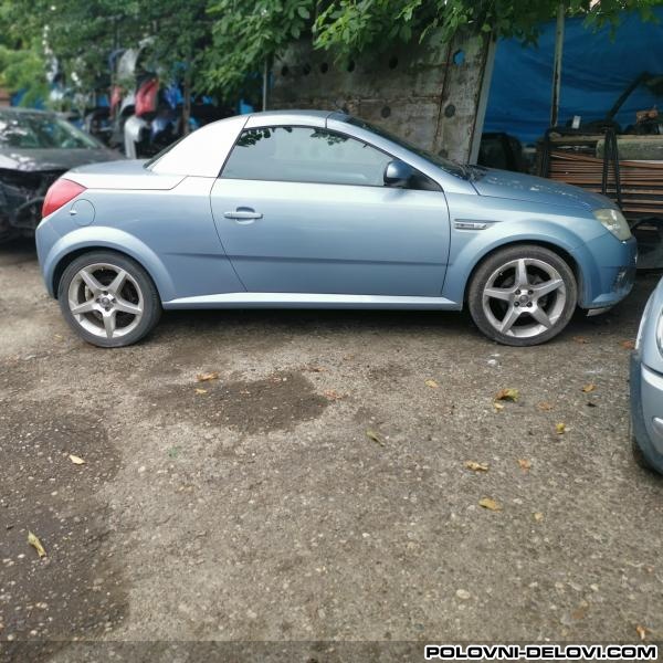 Opel Tigra 12 Kompletan Auto U Delovima