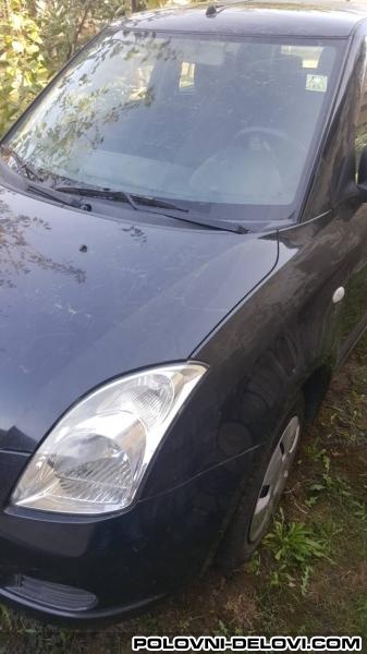 Suzuki Swift 1.3 Kompletan Auto U Delovima