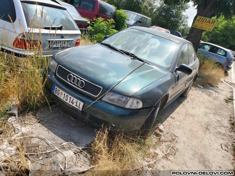 Audi A4 Stakla