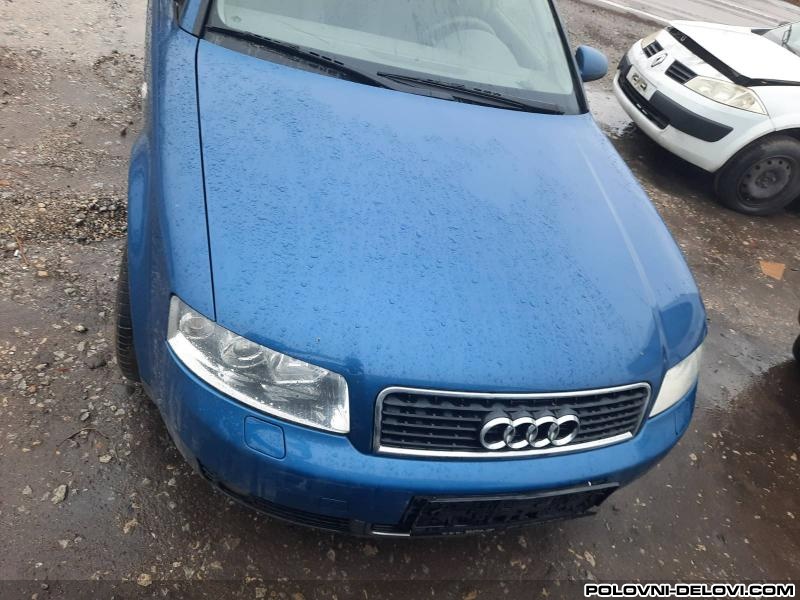 Audi A4 FAROVI Svetla I Signalizacija